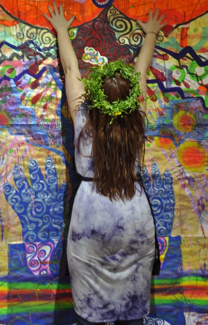 She Is Rising: Embracing The Sacred Power Of The Divine Feminine ...